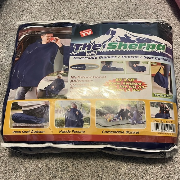 the sherpa | Bedding | Nwt The Sherpa Reversible Wearable Blanket ...